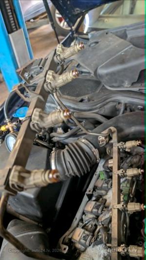 Blue Audi S8 2000 in Tallinn, with an engine capacity of 4.20 L and mileage of 267 thousand km for 16000 €, photo 31 on AUTOMOTO.COM.LV
