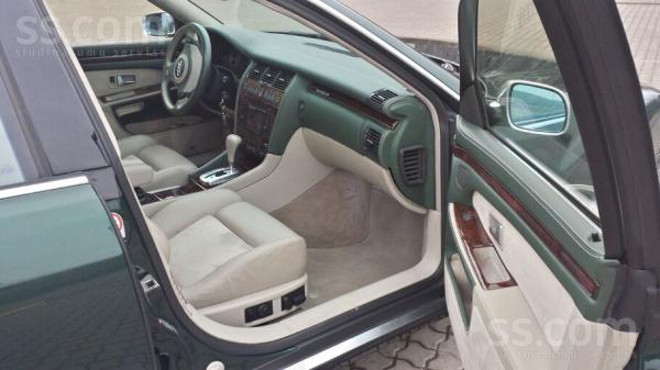 Zaļš Audi S8 1998 Rīga, ar dzinēja tilpumu 4.20 L un nobraukumu 112 tūkst. km par 10000 €, foto 3 vietnē AUTOMOTO.COM.LV