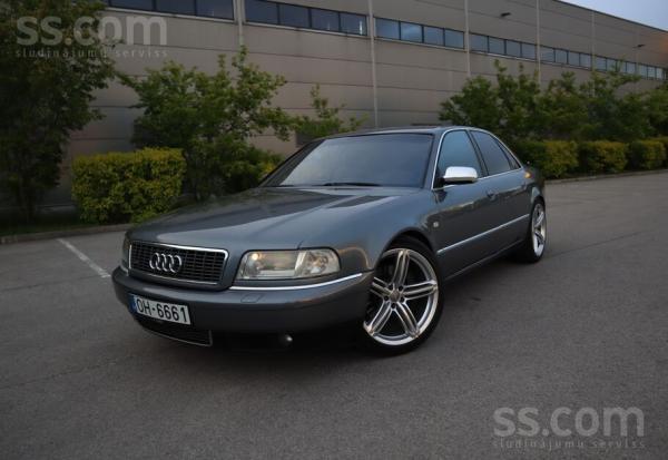 Grey Audi S8 2001 in Riga, with an engine capacity of 4.20 L and mileage of 270 thousand km for 7990 €, photo 2 on AUTOMOTO.COM.LV
