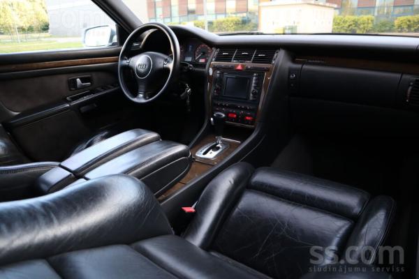 Grey Audi S8 2001 in Riga, with an engine capacity of 4.20 L and mileage of 270 thousand km for 7990 €, photo 8 on AUTOMOTO.COM.LV