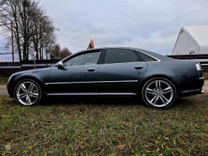 Grey Audi S8 2006 in Kaunas, with an engine capacity of 5.20 L and mileage of 170 thousand km for 8200 €, photo 2 on AUTOMOTO.COM.LV