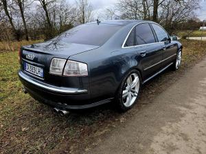 Grey Audi S8 2006 in Kaunas, with an engine capacity of 5.20 L and mileage of 170 thousand km for 8200 €, photo 9 on AUTOMOTO.COM.LV