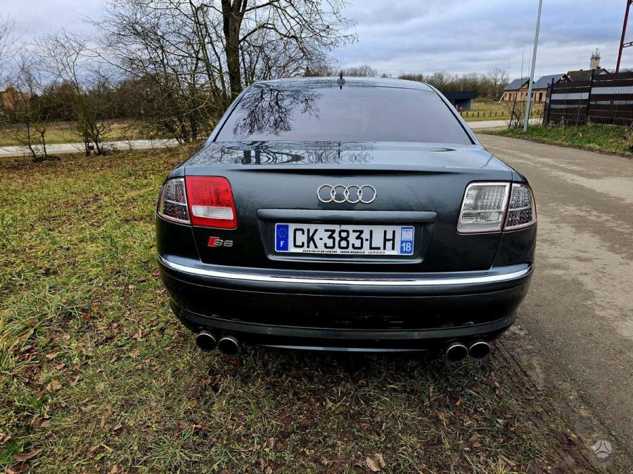 Grey Audi S8 2006 in Kaunas, with an engine capacity of 5.20 L and mileage of 170 thousand km for 8200 €, photo 10 on AUTOMOTO.COM.LV