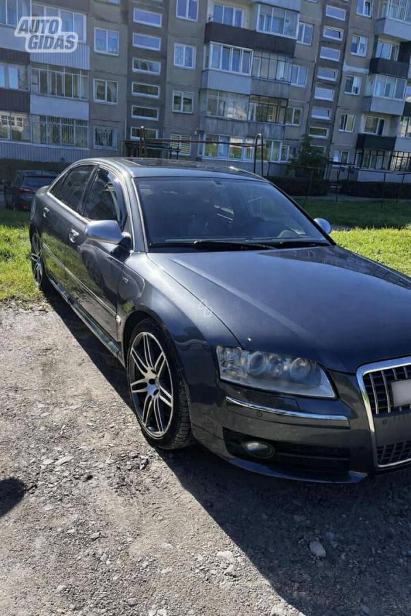 Pelēks Audi S8 2006 Kauņa, ar dzinēja tilpumu 5.20 L un nobraukumu 340 tūkst. km par 15000 €, foto 4 vietnē AUTOMOTO.COM.LV
