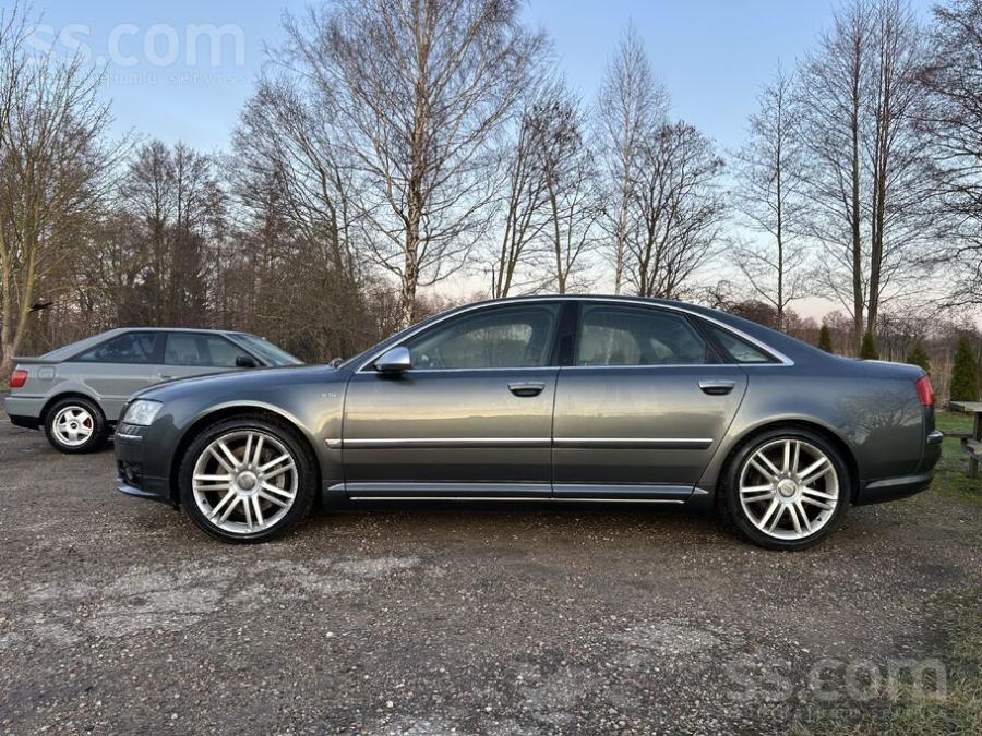 Pelēks Audi S8 2006 Liepāja, ar dzinēja tilpumu 5.20 L un nobraukumu 367 tūkst. km par 12500 €, foto 6 vietnē AUTOMOTO.COM.LV