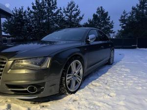 Grey Audi S8 2012 in Vilnius, with an engine capacity of 3.99 L and mileage of 298 thousand km for 21999 €, photo 4 on AUTOMOTO.COM.LV