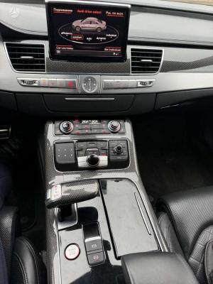 Grey Audi S8 2012 in Vilnius, with an engine capacity of 3.99 L and mileage of 298 thousand km for 21999 €, photo 10 on AUTOMOTO.COM.LV