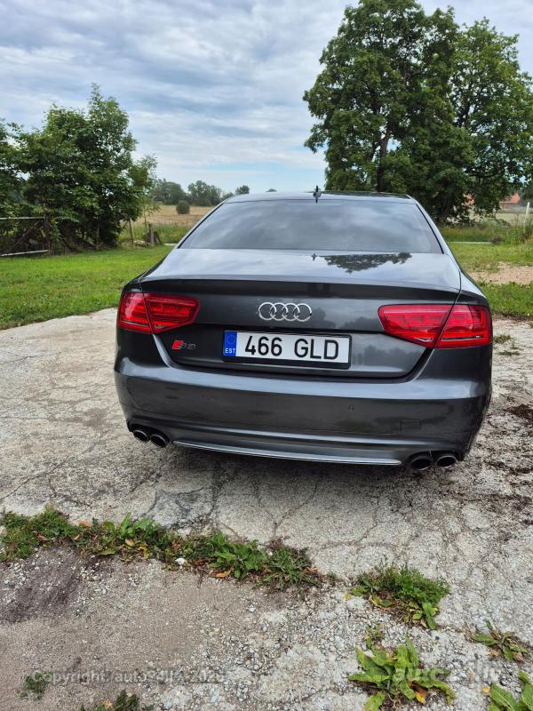 Grey Audi S8 2012 in Tallinn, with an engine capacity of 4.00 L and mileage of 311 thousand km for 19500 €, photo 3 on AUTOMOTO.COM.LV