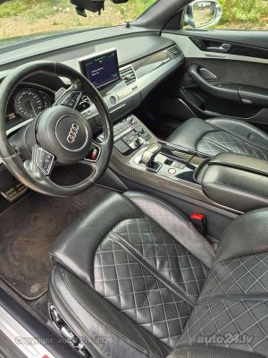 Pelēks Audi S8 2012 Tallina, ar dzinēja tilpumu 4.00 L un nobraukumu 311 tūkst. km par 19500 €, foto 9 vietnē AUTOMOTO.COM.LV
