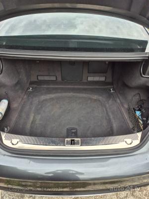 Pelēks Audi S8 2012 Tallina, ar dzinēja tilpumu 4.00 L un nobraukumu 311 tūkst. km par 19500 €, foto 12 vietnē AUTOMOTO.COM.LV