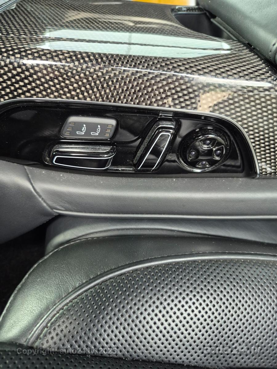 Pelēks Audi S8 2012 Tallina, ar dzinēja tilpumu 4.00 L un nobraukumu 311 tūkst. km par 19500 €, foto 16 vietnē AUTOMOTO.COM.LV
