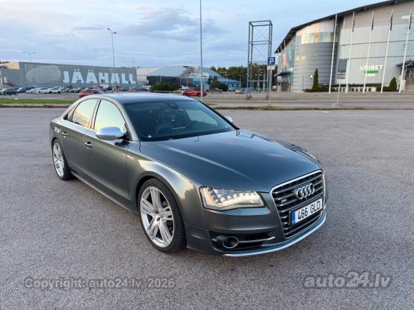 Pelēks Audi S8 2012 Tallina, ar dzinēja tilpumu 4.00 L un nobraukumu 312 tūkst. km par 24990 €, foto 1 vietnē AUTOMOTO.COM.LV