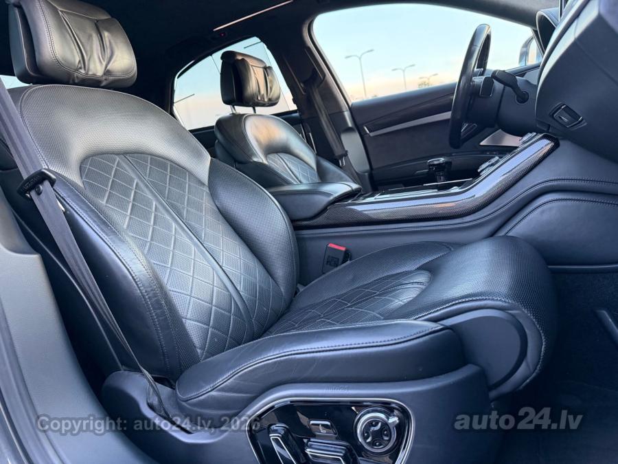 Pelēks Audi S8 2012 Tallina, ar dzinēja tilpumu 4.00 L un nobraukumu 312 tūkst. km par 24990 €, foto 19 vietnē AUTOMOTO.COM.LV