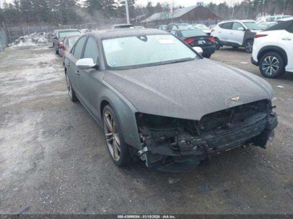 Grey Audi S8 2013 in Vilnius, with an engine capacity of 3.99 L and mileage of 255 thousand km for 11999 €, photo 1 on AUTOMOTO.COM.LV