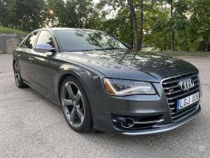 Pelēks Audi S8 2013 Telšiai, ar dzinēja tilpumu 3.99 L un nobraukumu 199 tūkst. km par 27777 €, foto 3 vietnē AUTOMOTO.COM.LV
