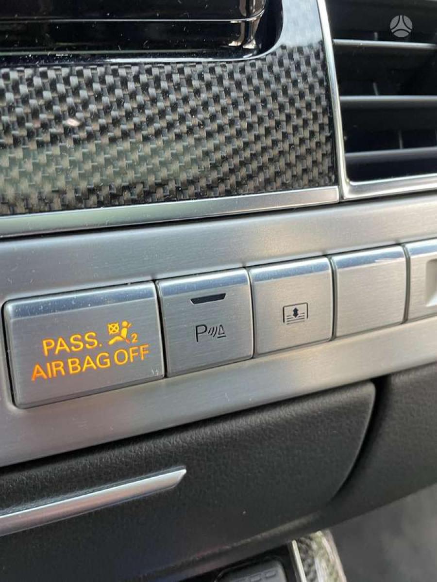 Pelēks Audi S8 2013 Telšiai, ar dzinēja tilpumu 3.99 L un nobraukumu 199 tūkst. km par 27777 €, foto 16 vietnē AUTOMOTO.COM.LV