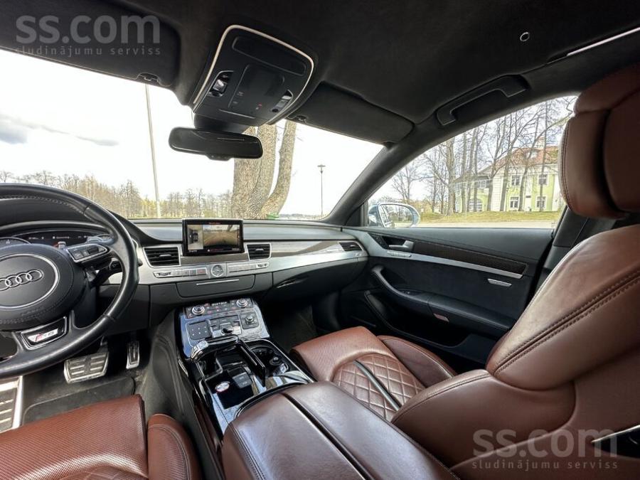 Grey Audi S8 2014 in Riga, with an engine capacity of 4.00 L and mileage of 249 thousand km for 29700 €, photo 10 on AUTOMOTO.COM.LV