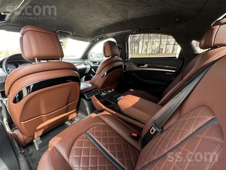 Grey Audi S8 2014 in Riga, with an engine capacity of 4.00 L and mileage of 249 thousand km for 29700 €, photo 24 on AUTOMOTO.COM.LV