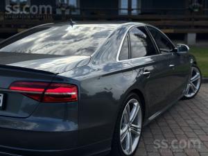 Grey Audi S8 2014 in Riga, with an engine capacity of 4.00 L and mileage of 249 thousand km for 26500 €, photo 5 on AUTOMOTO.COM.LV