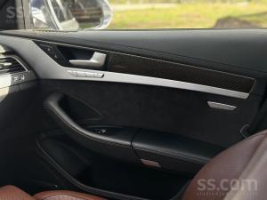 Grey Audi S8 2014 in Riga, with an engine capacity of 4.00 L and mileage of 249 thousand km for 26500 €, photo 11 on AUTOMOTO.COM.LV