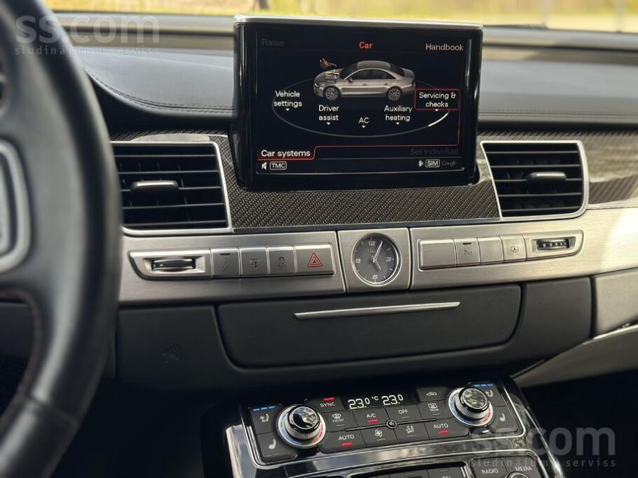 Grey Audi S8 2014 in Riga, with an engine capacity of 4.00 L and mileage of 249 thousand km for 26500 €, photo 16 on AUTOMOTO.COM.LV