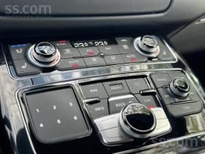 Grey Audi S8 2014 in Riga, with an engine capacity of 4.00 L and mileage of 249 thousand km for 26500 €, photo 17 on AUTOMOTO.COM.LV