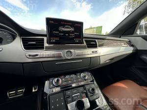 Grey Audi S8 2014 in Riga, with an engine capacity of 4.00 L and mileage of 249 thousand km for 26500 €, photo 18 on AUTOMOTO.COM.LV