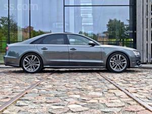 Grey Audi S8 2016 in Riga, with an engine capacity of 4.00 L and mileage of 120 thousand km for 45555 €, photo 6 on AUTOMOTO.COM.LV