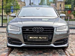 Grey Audi S8 2016 in Riga, with an engine capacity of 4.00 L and mileage of 120 thousand km for 45555 €, photo 8 on AUTOMOTO.COM.LV