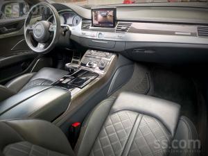 Grey Audi S8 2016 in Riga, with an engine capacity of 4.00 L and mileage of 120 thousand km for 45555 €, photo 13 on AUTOMOTO.COM.LV