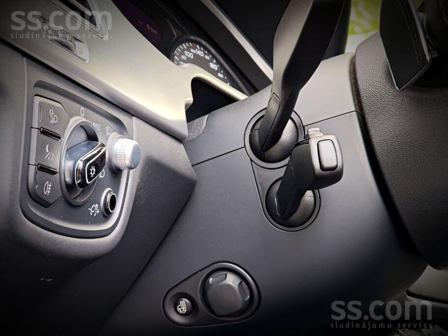 Grey Audi S8 2016 in Riga, with an engine capacity of 4.00 L and mileage of 120 thousand km for 45555 €, photo 22 on AUTOMOTO.COM.LV