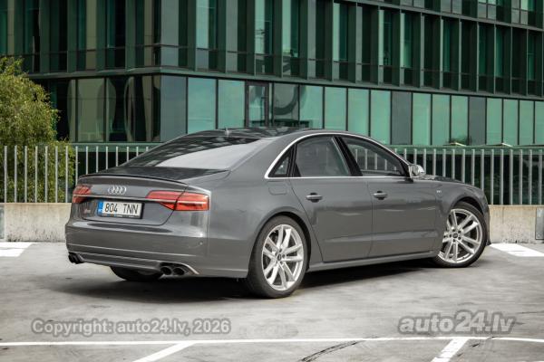 Grey Audi S8 2017 in Tallinn, with an engine capacity of 4.00 L and mileage of 175 thousand km for 35000 €, photo 5 on AUTOMOTO.COM.LV