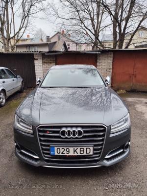 Pelēks Audi S8 2017 Tallina, ar dzinēja tilpumu 4.00 L un nobraukumu 190 tūkst. km par 34500 €, foto  vietnē AUTOMOTO.COM.LV