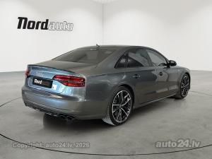Pelēks Audi S8 2017 Tallina, ar dzinēja tilpumu 4.00 L un nobraukumu 60 tūkst. km par 59900 €, foto 3 vietnē AUTOMOTO.COM.LV