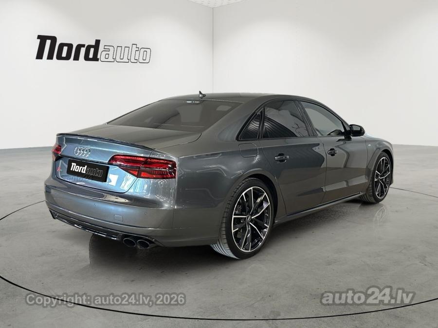 Pelēks Audi S8 2017 Tallina, ar dzinēja tilpumu 4.00 L un nobraukumu 60 tūkst. km par 59900 €, foto 3 vietnē AUTOMOTO.COM.LV