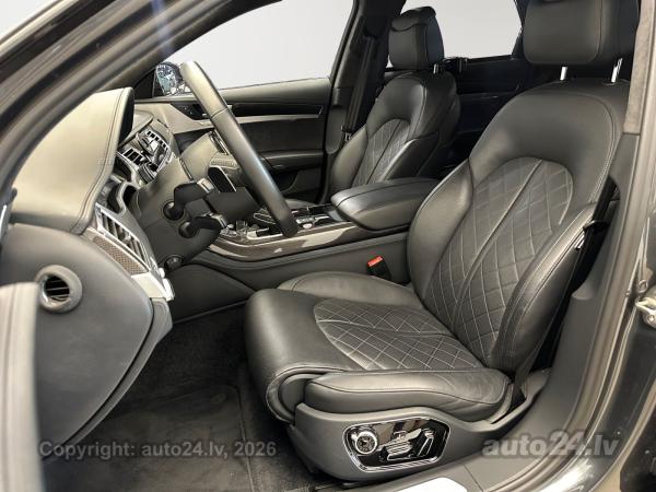 Grey Audi S8 2017 in Tallinn, with an engine capacity of 4.00 L and mileage of 60 thousand km for 59900 €, photo 7 on AUTOMOTO.COM.LV