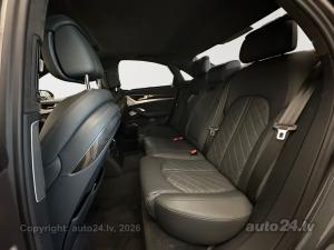 Pelēks Audi S8 2017 Tallina, ar dzinēja tilpumu 4.00 L un nobraukumu 60 tūkst. km par 59900 €, foto 9 vietnē AUTOMOTO.COM.LV