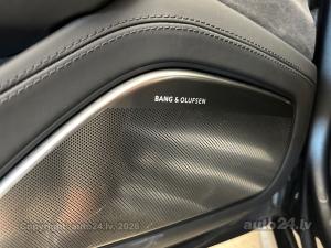 Pelēks Audi S8 2017 Tallina, ar dzinēja tilpumu 4.00 L un nobraukumu 60 tūkst. km par 59900 €, foto 17 vietnē AUTOMOTO.COM.LV