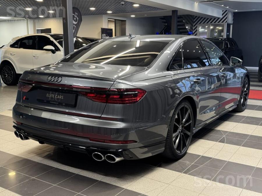Pelēks Audi S8 2022 Rīga, ar dzinēja tilpumu 4.00 L un nobraukumu 87 tūkst. km par 81490 €, foto 5 vietnē AUTOMOTO.COM.LV