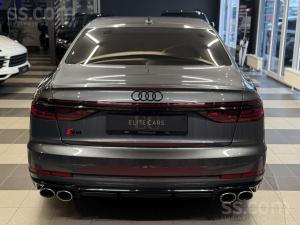 Pelēks Audi S8 2022 Rīga, ar dzinēja tilpumu 4.00 L un nobraukumu 87 tūkst. km par 81490 €, foto 6 vietnē AUTOMOTO.COM.LV
