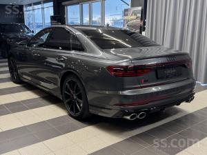 Pelēks Audi S8 2022 Rīga, ar dzinēja tilpumu 4.00 L un nobraukumu 87 tūkst. km par 81490 €, foto 7 vietnē AUTOMOTO.COM.LV