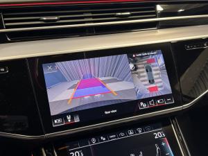 Pelēks Audi S8 2022 Rīga, ar dzinēja tilpumu 4.00 L un nobraukumu 87 tūkst. km par 84990 €, foto 18 vietnē AUTOMOTO.COM.LV