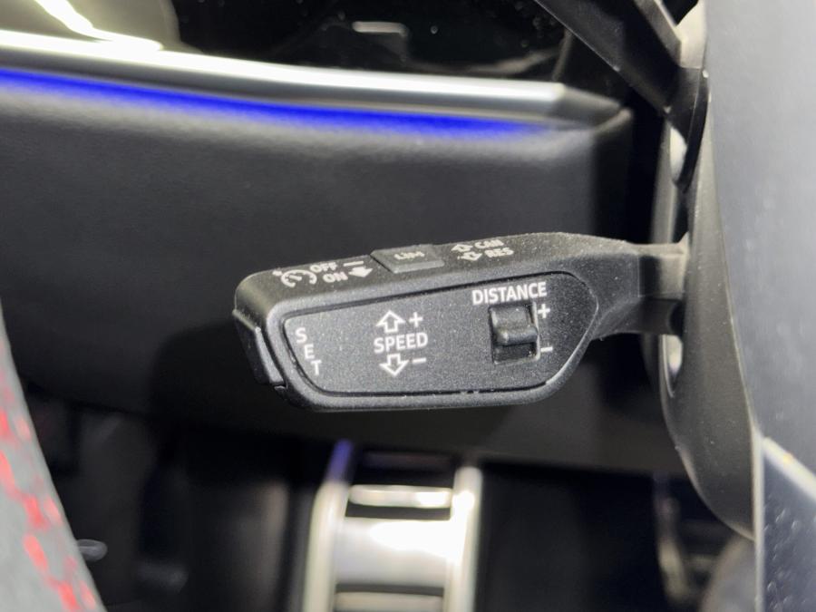 Pelēks Audi S8 2022 Rīga, ar dzinēja tilpumu 4.00 L un nobraukumu 87 tūkst. km par 84990 €, foto 25 vietnē AUTOMOTO.COM.LV
