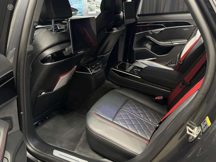 Pelēks Audi S8 2022 Rīga, ar dzinēja tilpumu 4.00 L un nobraukumu 87 tūkst. km par 81490 €, foto 30 vietnē AUTOMOTO.COM.LV