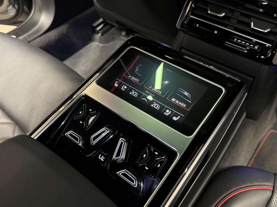 Pelēks Audi S8 2022 Rīga, ar dzinēja tilpumu 4.00 L un nobraukumu 87 tūkst. km par 81490 €, foto 35 vietnē AUTOMOTO.COM.LV