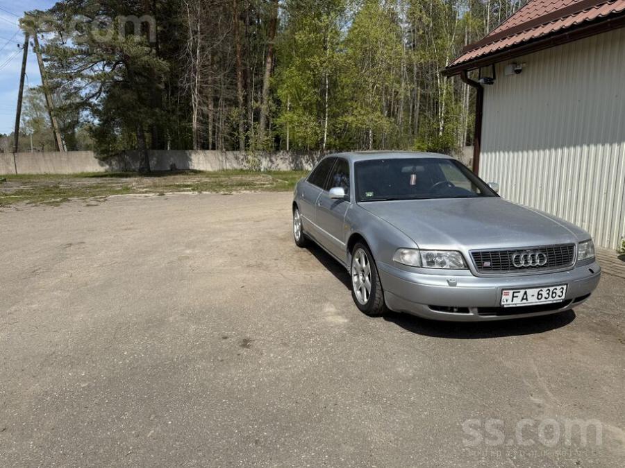Audi S8 1998 in Talsi, with an engine capacity of 4.20 L and mileage of 336 thousand km for 4990 €, photo 1 on AUTOMOTO.COM.LV