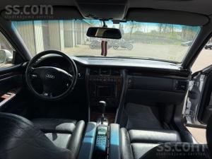Audi S8 1998 in Talsi, with an engine capacity of 4.20 L and mileage of 336 thousand km for 4990 €, photo 5 on AUTOMOTO.COM.LV