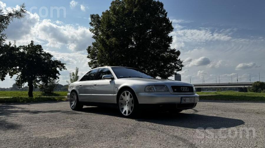Audi S8 1999 in Riga, with an engine capacity of 4.20 L and mileage of 307 thousand km for 10000 €, photo 1 on AUTOMOTO.COM.LV