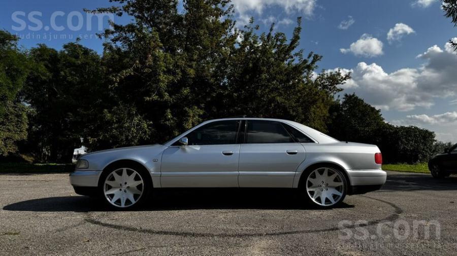 Audi S8 1999 in Riga, with an engine capacity of 4.20 L and mileage of 307 thousand km for 10000 €, photo 6 on AUTOMOTO.COM.LV