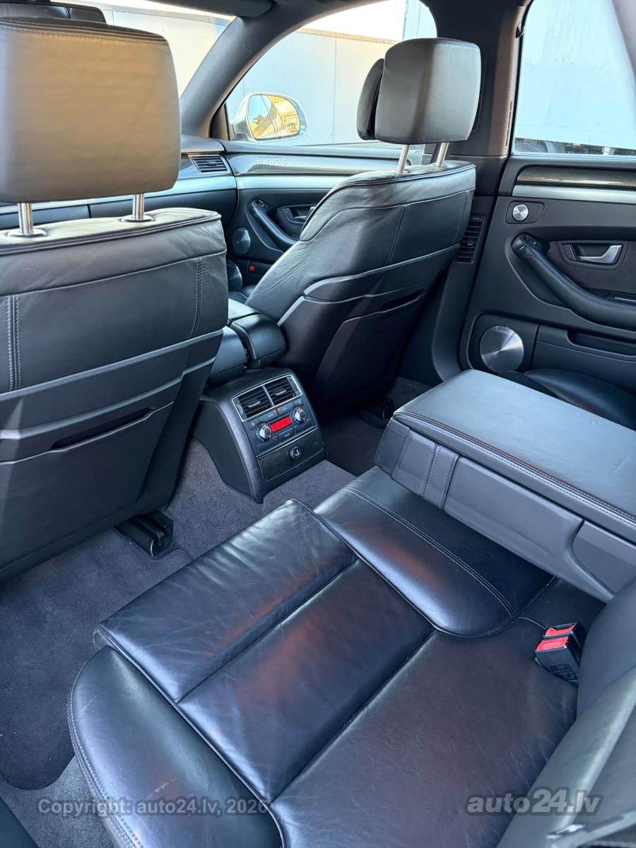 Audi S8 2007 in Tallinn, with an engine capacity of 5.20 L and mileage of 125 thousand km for 10900 €, photo 10 on AUTOMOTO.COM.LV